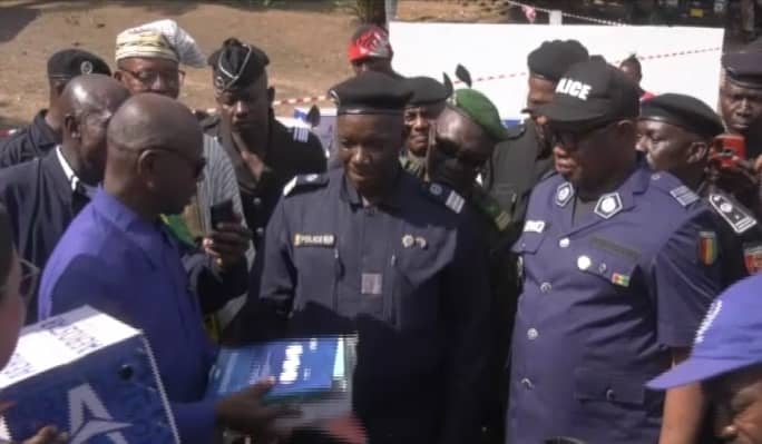 Guéckédou : les agents de police des frontières à l'école des outils ... Guéckédou : les agents de police des frontières à l'école des outils ...